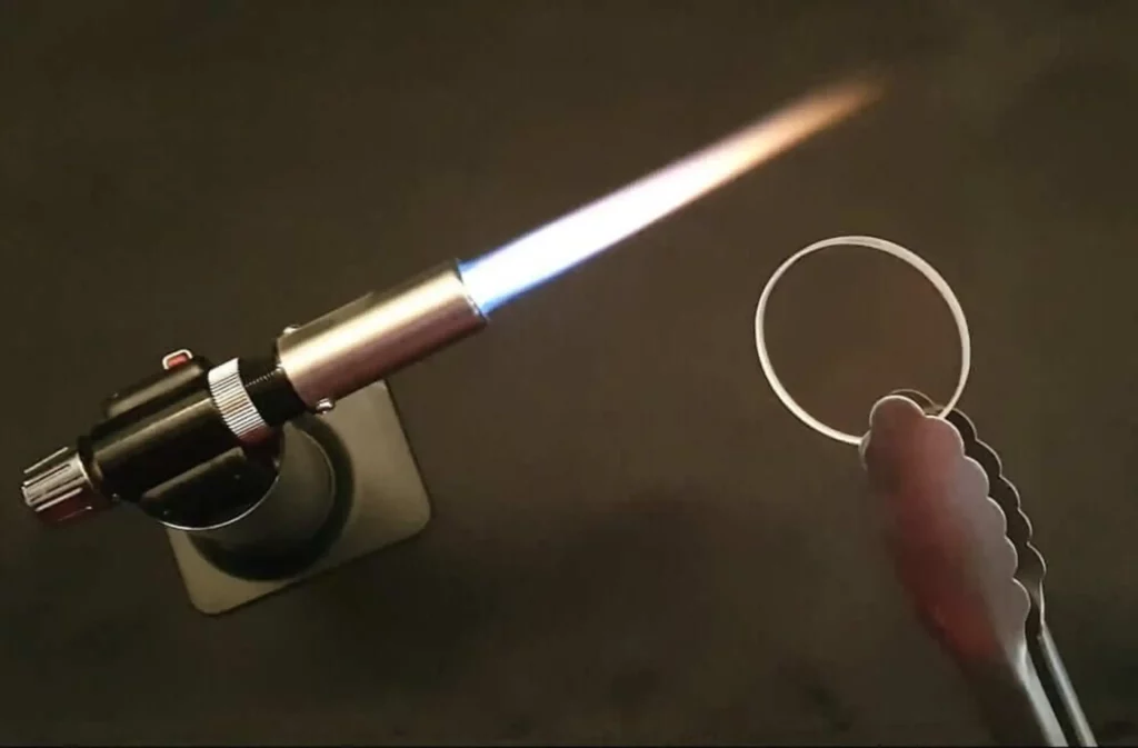 Quartz glass | Versatile glass for industry and business | Mirit Glas